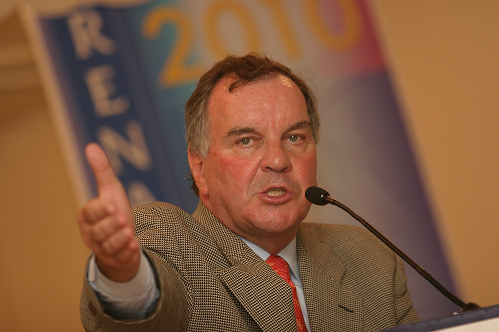 Mayor Daley takes control | Chicago Reporter